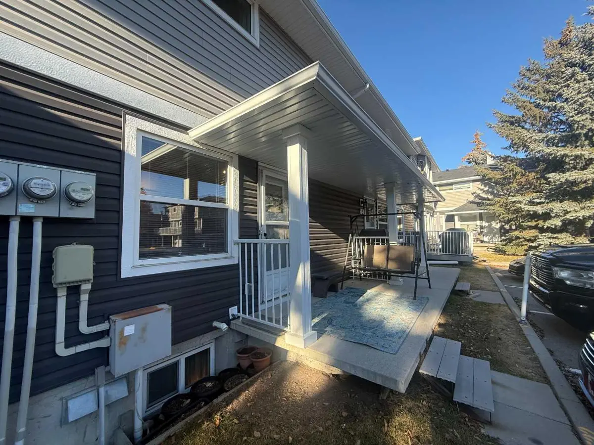 522 Regal Park NE, Calgary, Alberta Sold History | HouseSigma