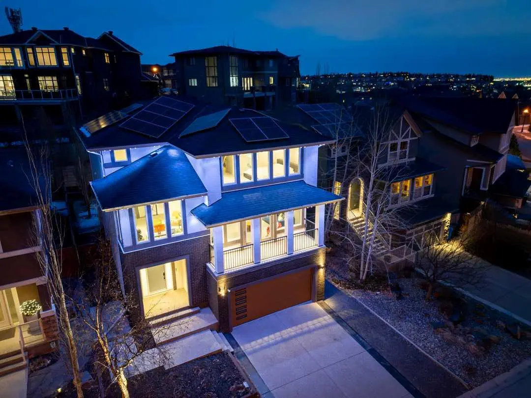 211 Springbluff Heights SW, Calgary, Alberta Sold History | HouseSigma