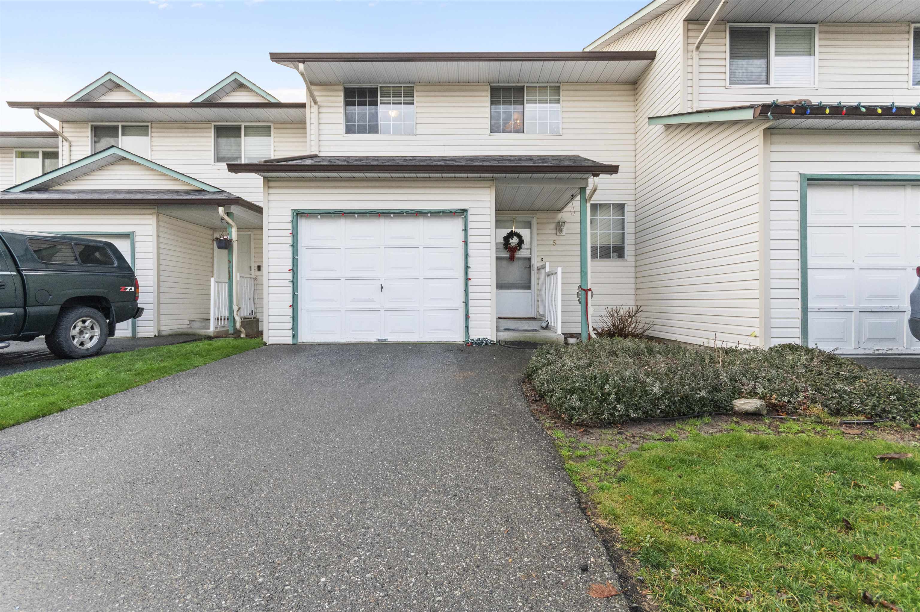 5 - 45640 STOREY AVENUE, Chilliwack, British Columbia V2R3C5 For Sale ...